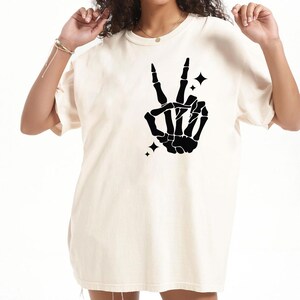 Skeleton Hands Svg, Middle Finger Design, Halloween Rock Hands Svg ...