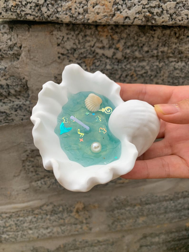 Seashell Scented Candle | Gift for the Sea Lover - Etsy