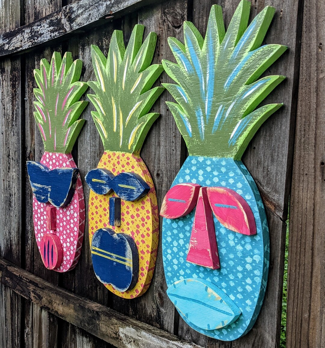 Bright Pineapple Décor, 3 Piece Colorful Tiki Bar Signs, Pineapple ...