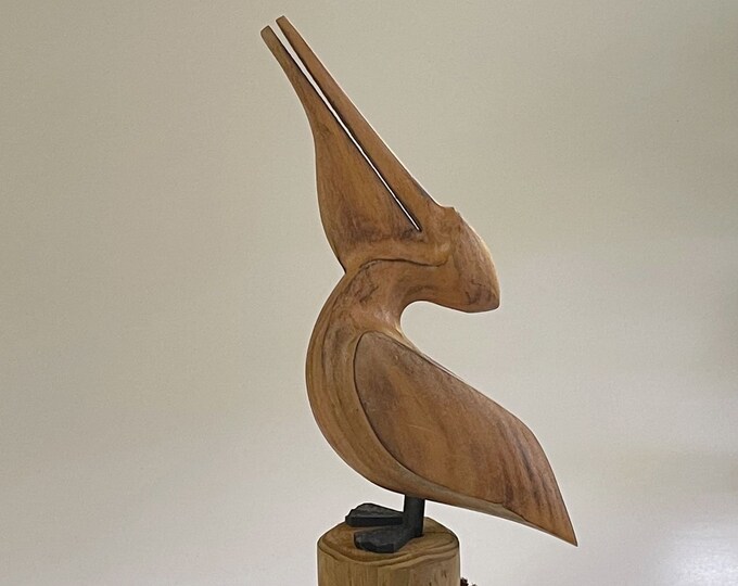 Carved Wood Pelican on Stump / Vintage Hand-carved Wood Bird Pelican ...