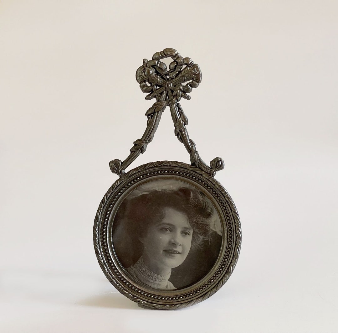 Vintage Metal Hanging Frame or Mourning Photo Frame / Bereavement Frame ...