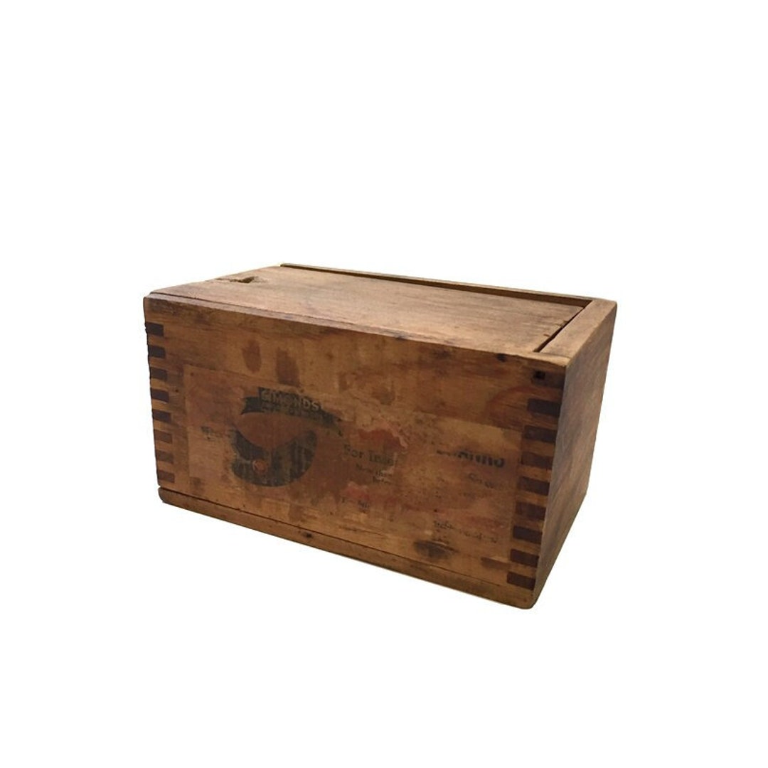 Simonds Steel Saw Mfg Wood Box - Slide Top Finger Jointed Wooden Box ...