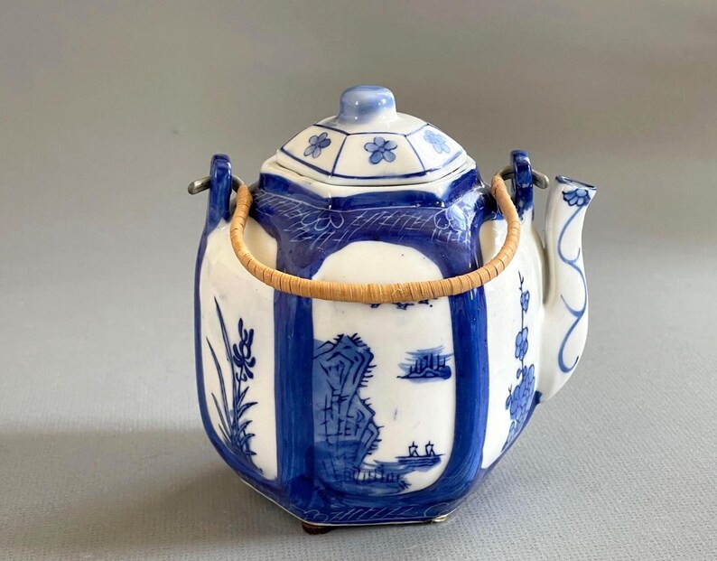 Small Chinese Blue White Teapot With Bamboo Handles / Vintage Oriental ...