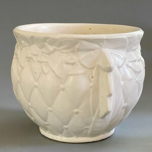 Large Mccoy USA Jardinière Planter Pot Matte White Quilted Diamond ...