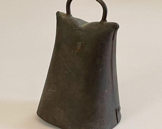 Primitive Forged Cowbell Sheep Bell With Clapper / Primitive ...