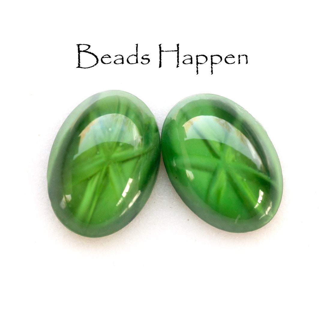 VINTAGE 18x13mm Oval Green Moonstone Glass Ovals With Star Pattern From ...