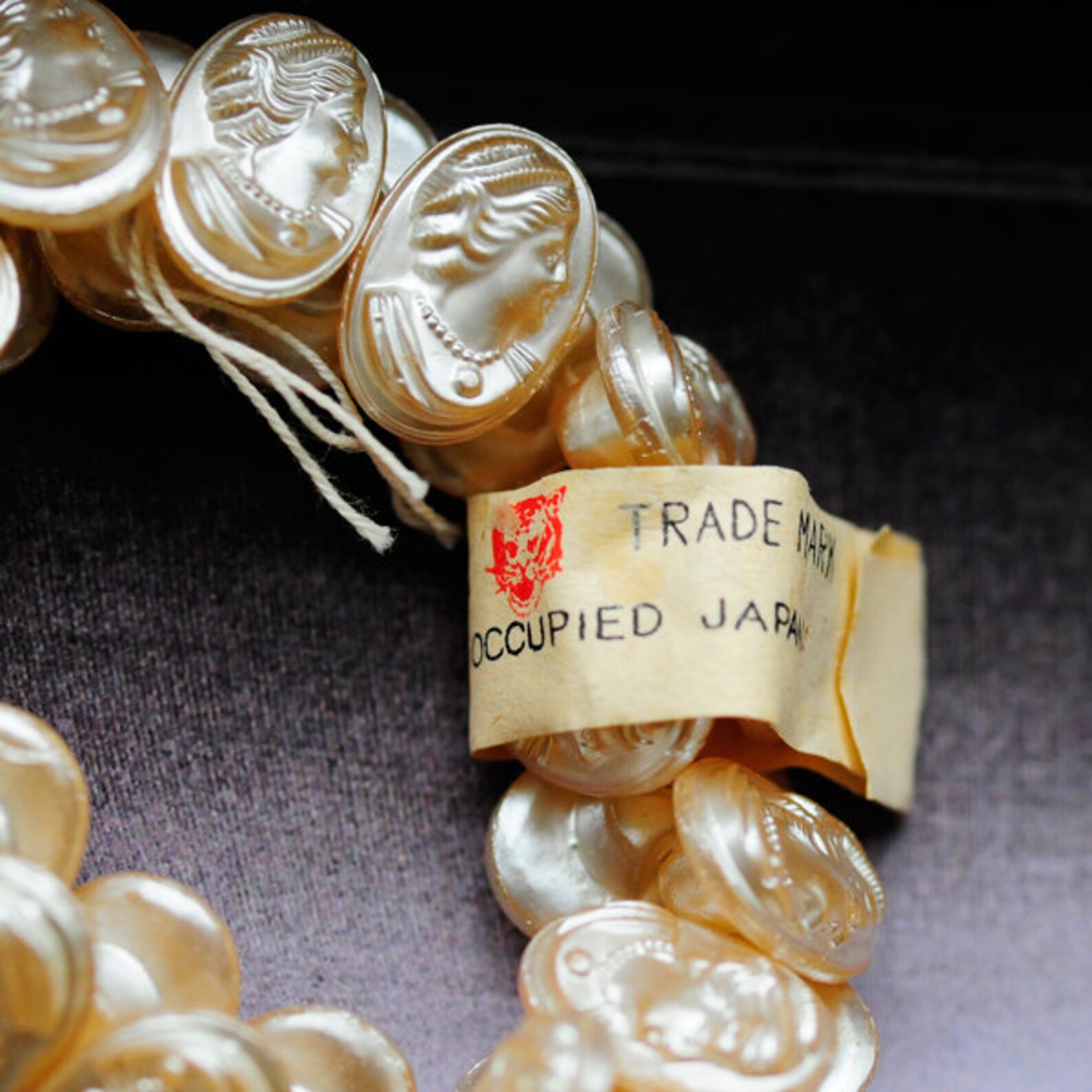 Vintage Pearlized Cameo Button 17x12mm Creamy Pearl Buttons - Etsy