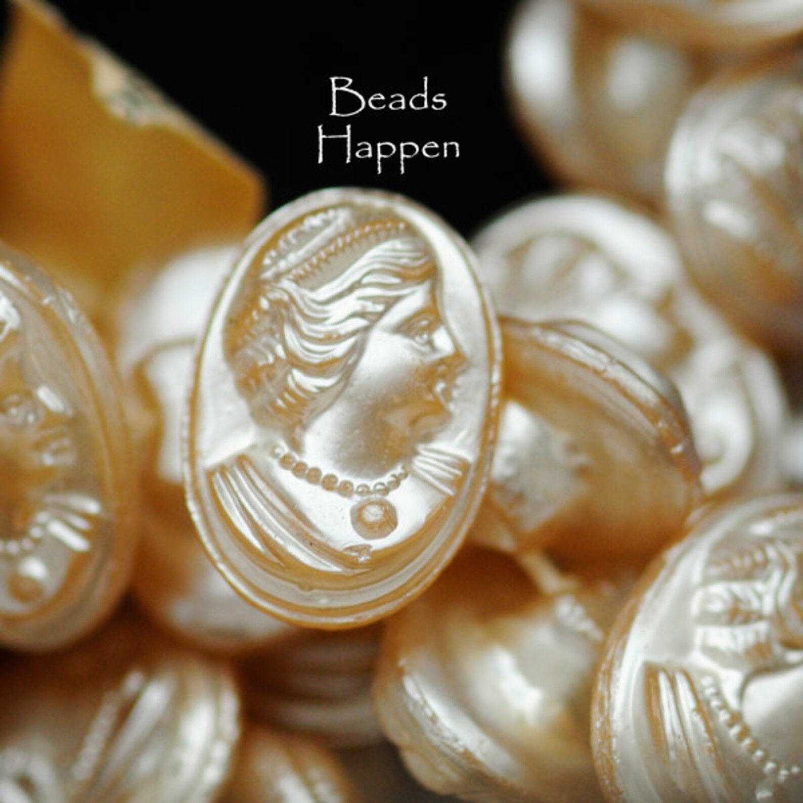 Vintage Pearlized Cameo Button 17x12mm Creamy Pearl Buttons - Etsy