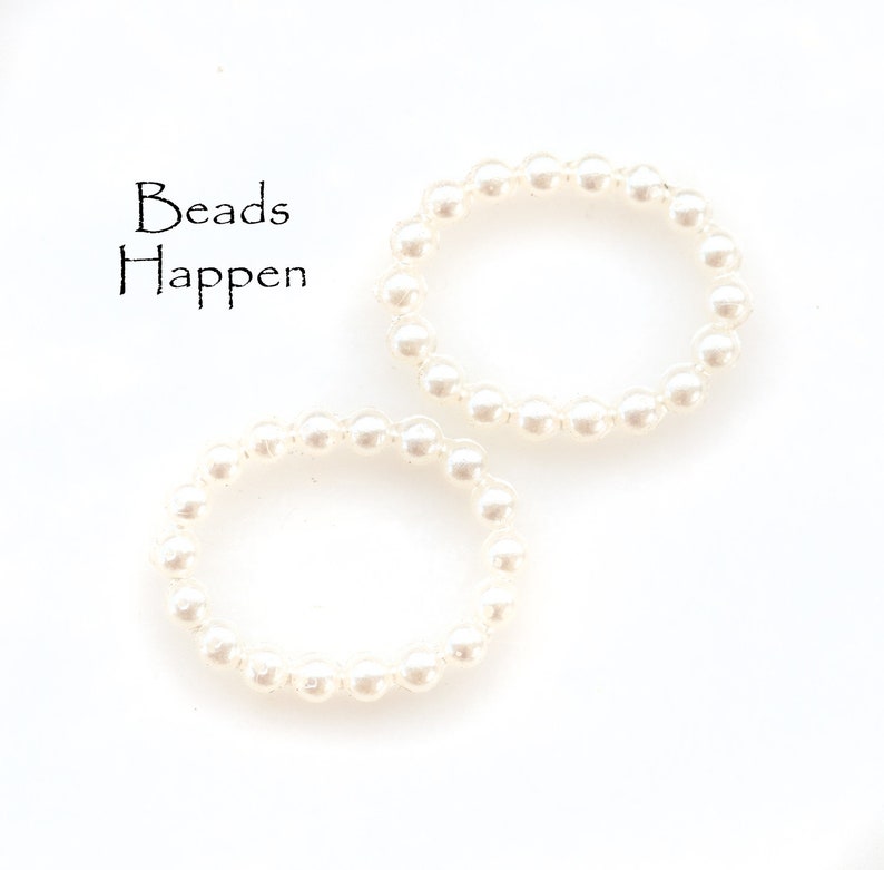 Pretty Pearly Frames for 14x10mm Oval Cabochons Cabs, Pearlized Resin ...