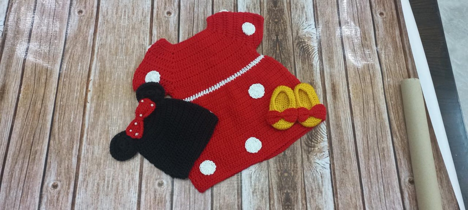 Handmade Crochet Minnie Mouse Baby Outfit: Dress, Hat, Booties & Diaper ...
