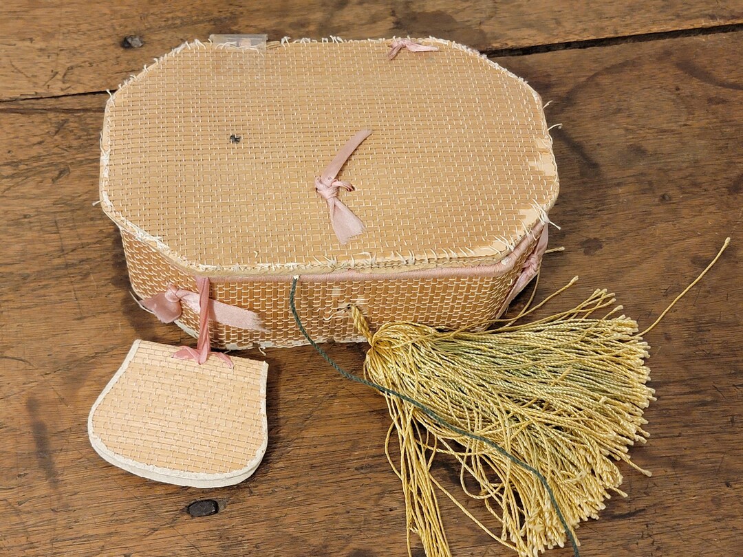 Vintage Shaker Poplarware Sewing Box Condition Issues but Still Highly ...