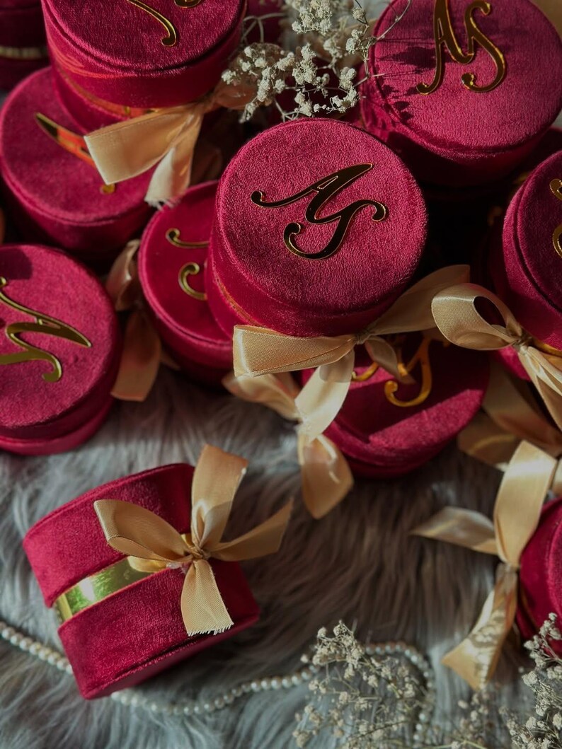 Custom Monogram Velvet Favor Box – Luxury Round Gift Box With Bow for ...