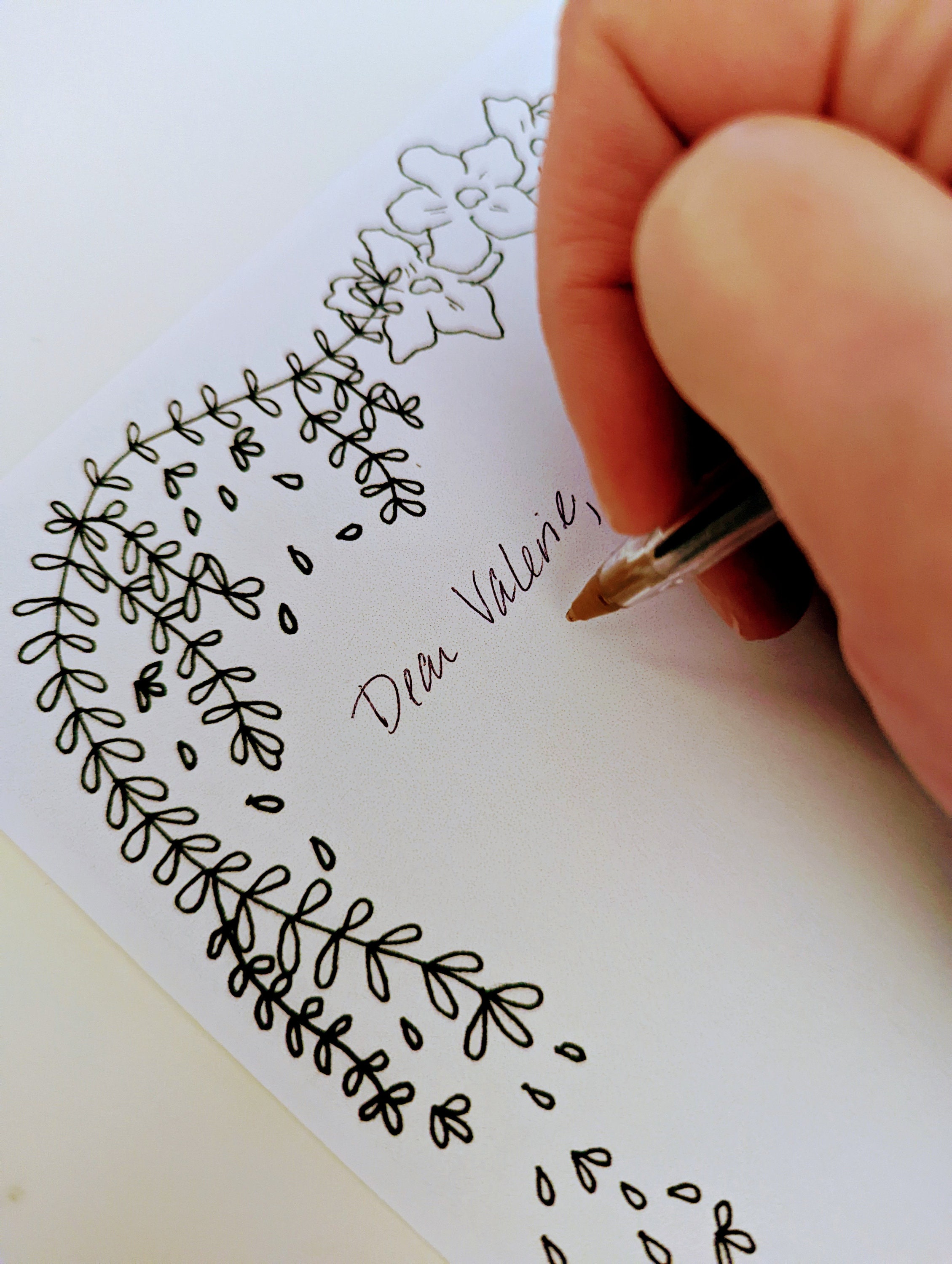 Printable Vines and Flowers Stationery Page, UNLINED Writing Sheet for ...