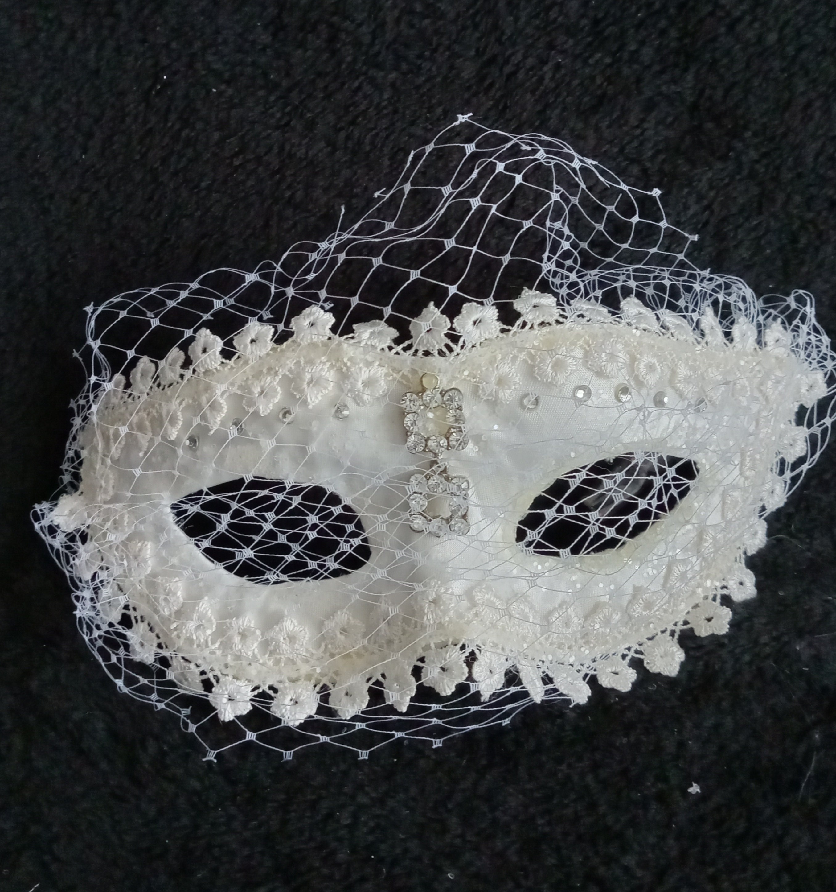 Ivory Masquerade Mask, Handmade Satin Crystal Mask,bridal Accessory ...