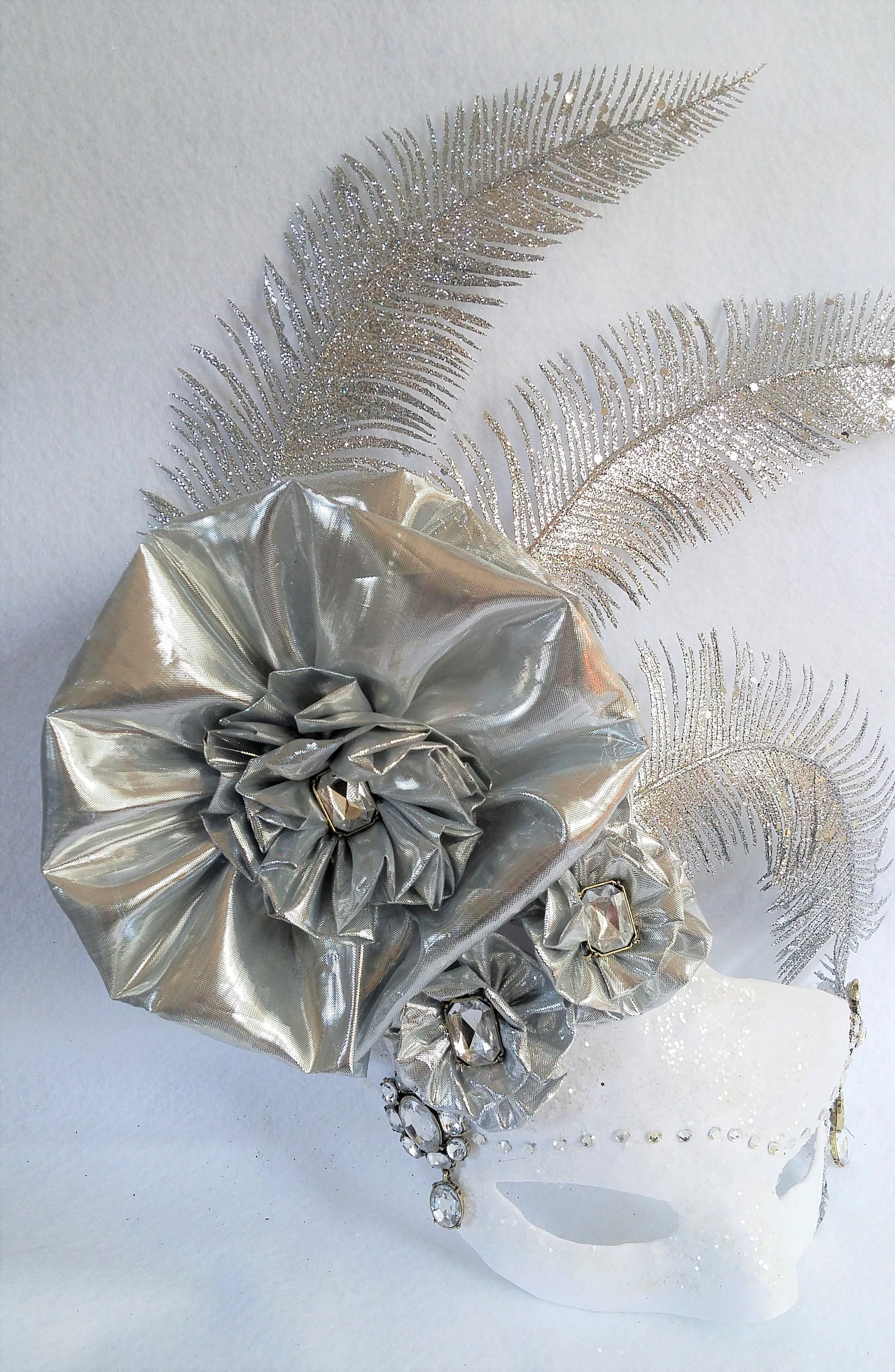 Masquerade Mask Silver Venetian Photo Prop Ballroom Rennaisance Faire ...