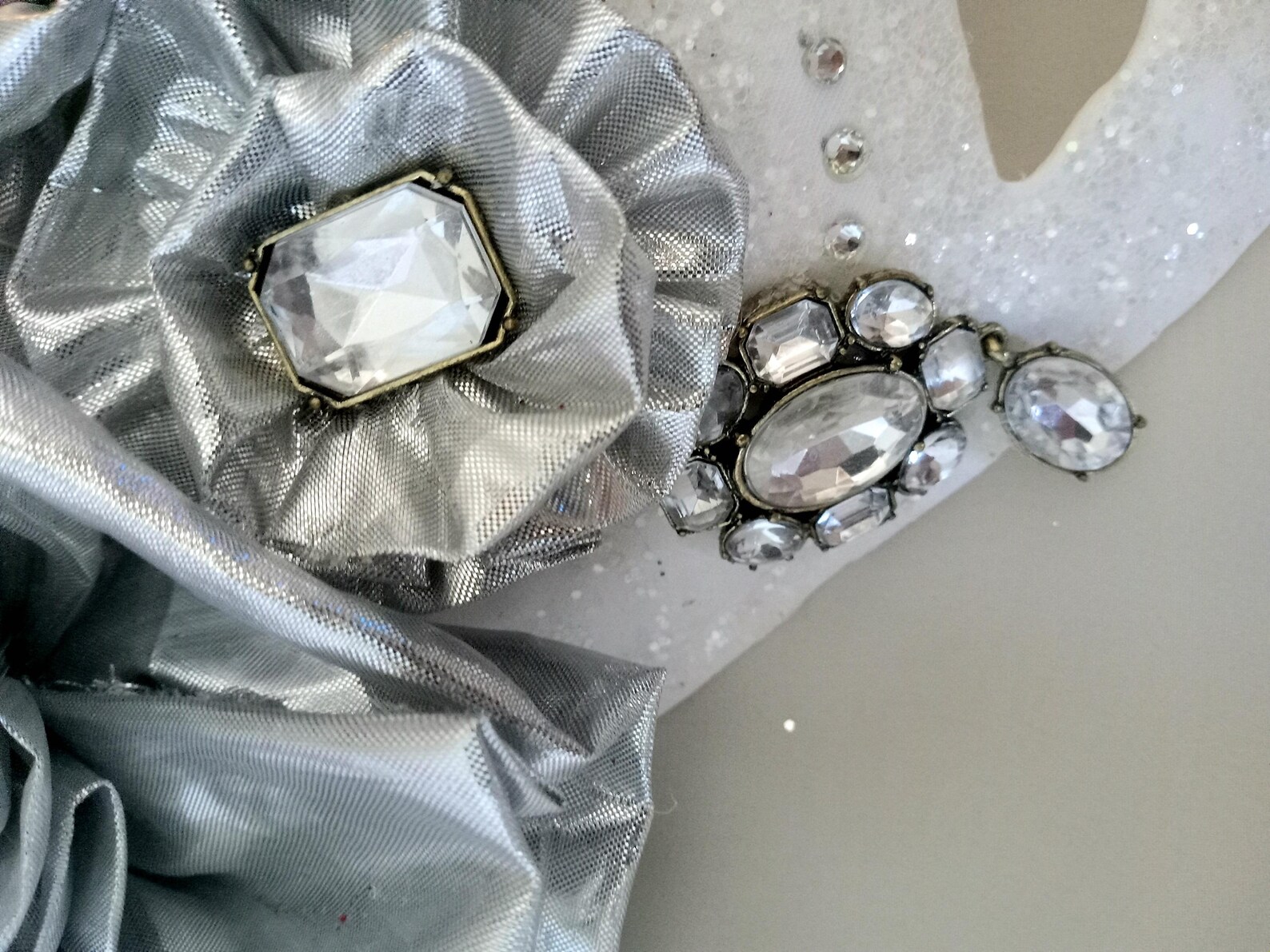 Masquerade Mask Silver Venetian Photo Prop Ballroom Rennaisance Faire ...