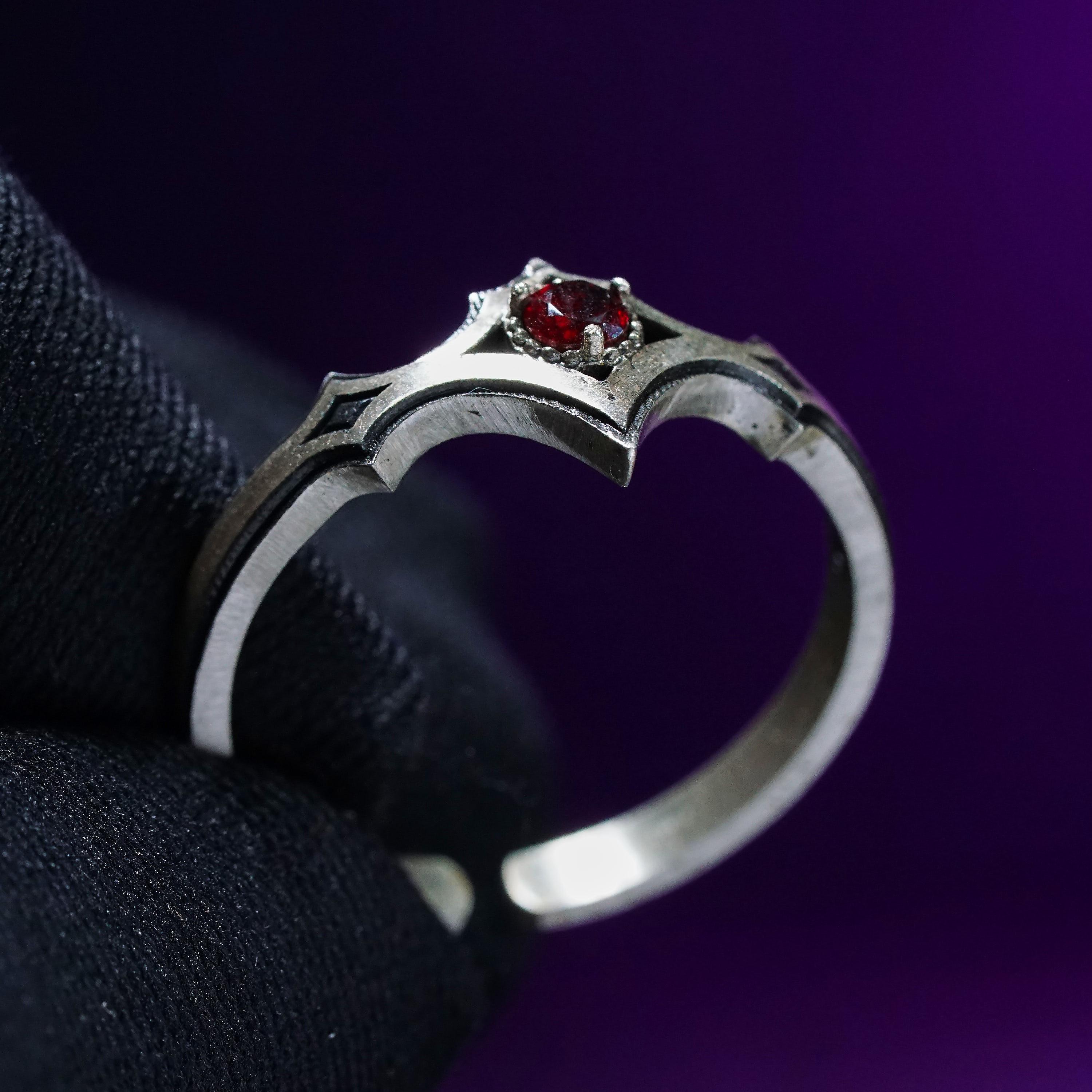 Fanmade Cazador’s Ring – Gothic Vampire Jewelry Inspired by Fantasy RPG ...
