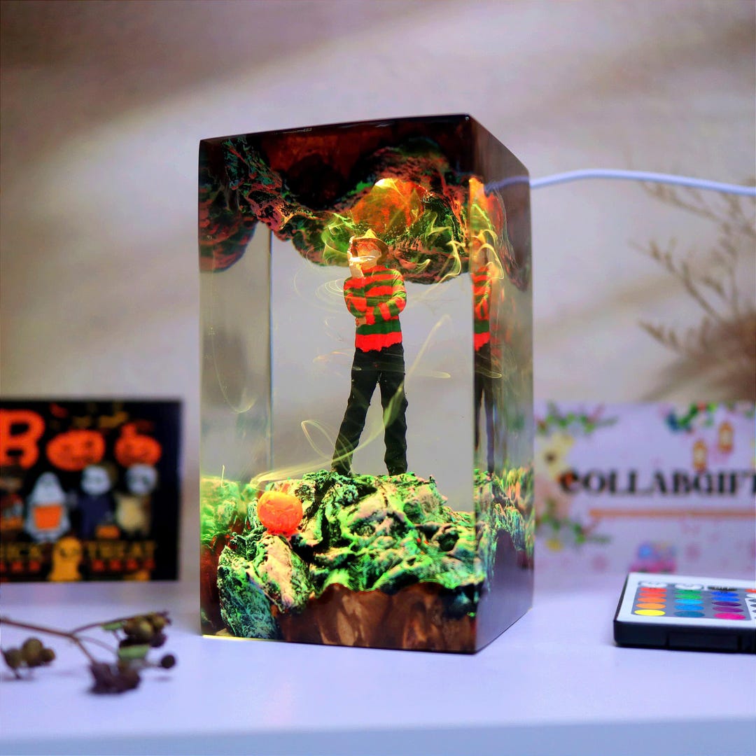 Nightmare Demon- Epoxy Resin Lamp, RGB LED, Horror Nightlight, Creepy ...