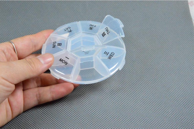 7 Slot Round Plastic Box, 7 Day Weekly Box Pill Box, Clear Plastic Box ...