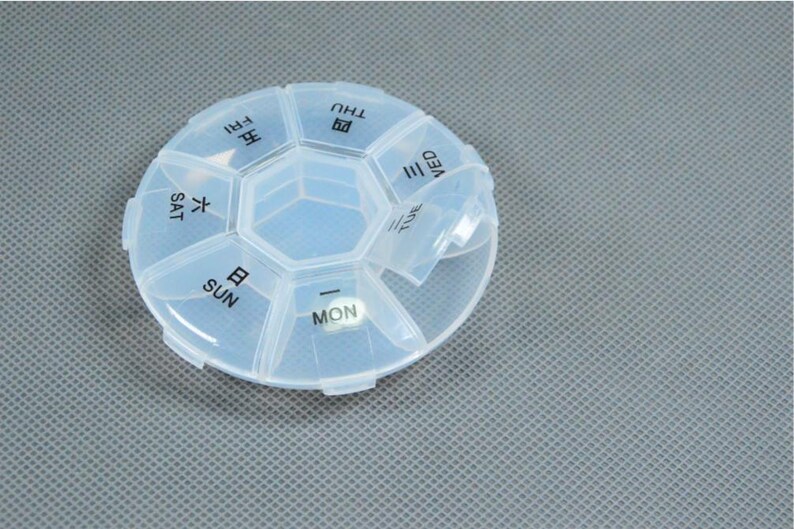 7 Slot Round Plastic Box, 7 Day Weekly Box Pill Box, Clear Plastic Box ...