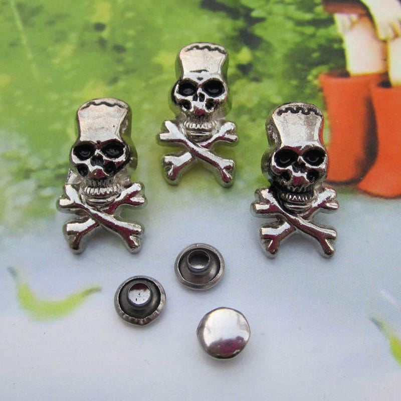 Spike Stud - Etsy