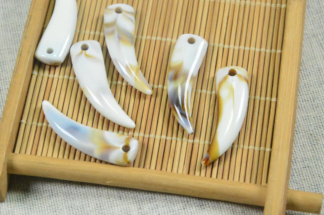 20 Pcs Brown Marbled Plastic Wolf Teeth Pendant, Animal Teeth Charms ...