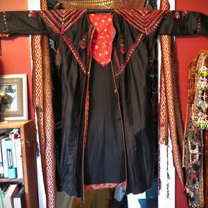 Rare Bedouin/palestinian/middle Eastern Handmade Black Embroidered Robe ...