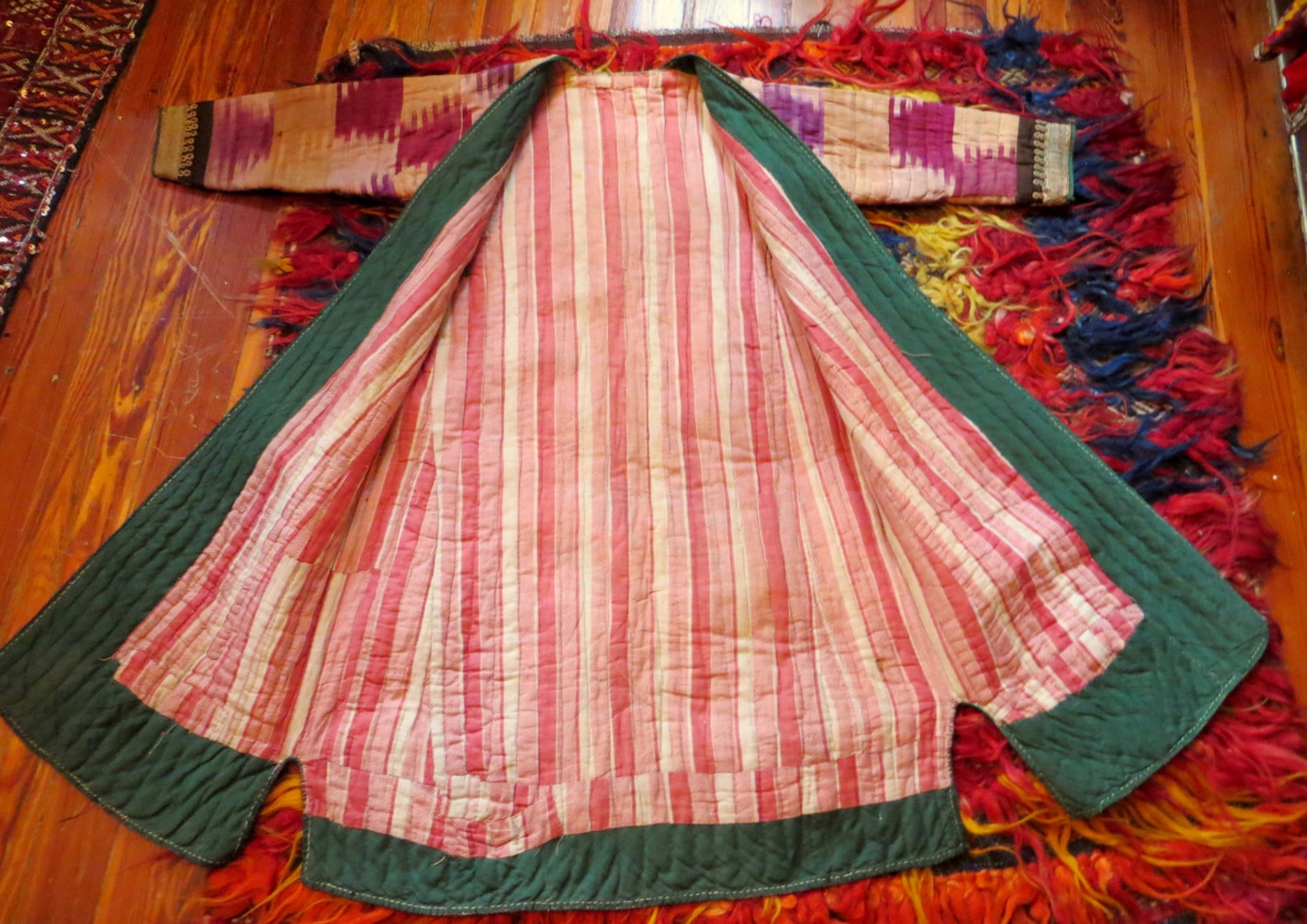 Amazing Antique Silk Uzbek Padded/quilted Ikat Robe/chapan/coat With ...