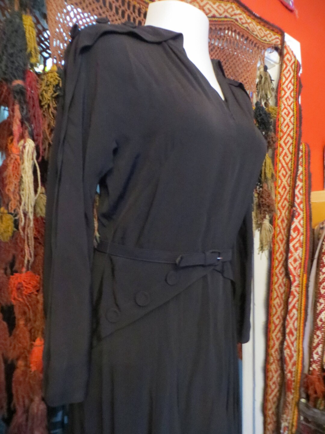 Old Hollywood Bombshell Black Crepe 40s Dress With Elaborate Button ...