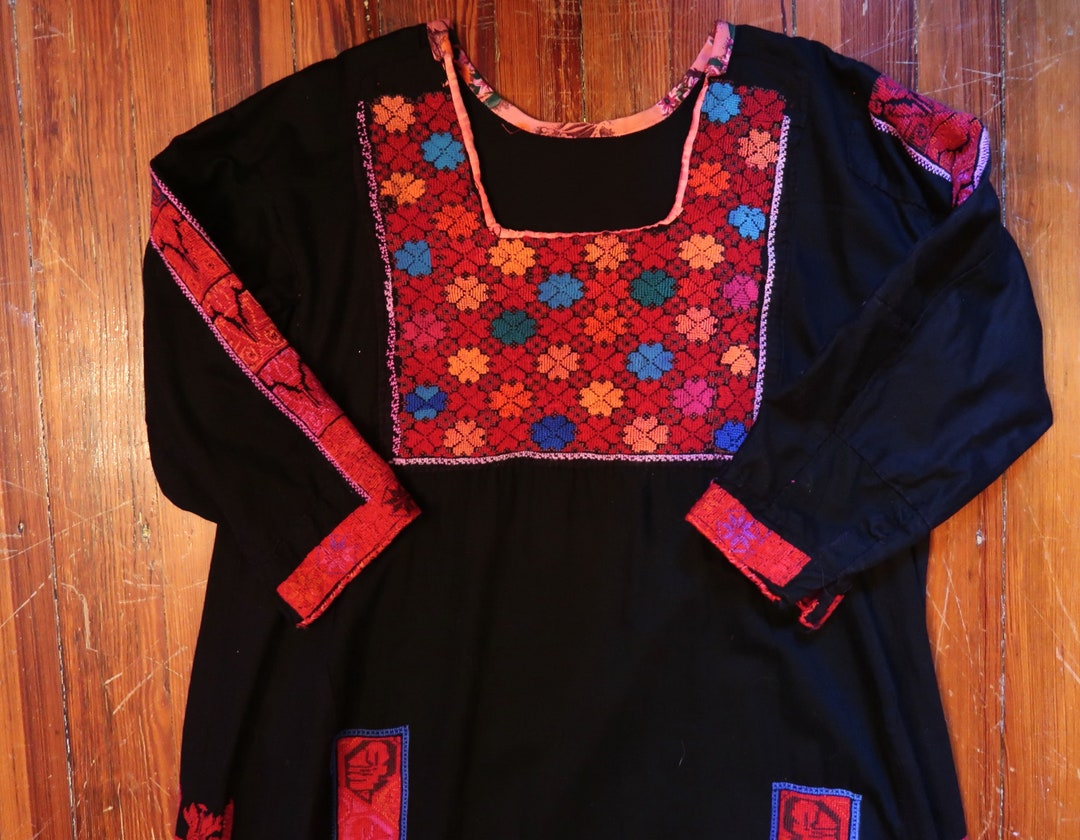 Gorgeous 60s Handmade Palestinian/bedouin Embroidered Kaftan/dress ...