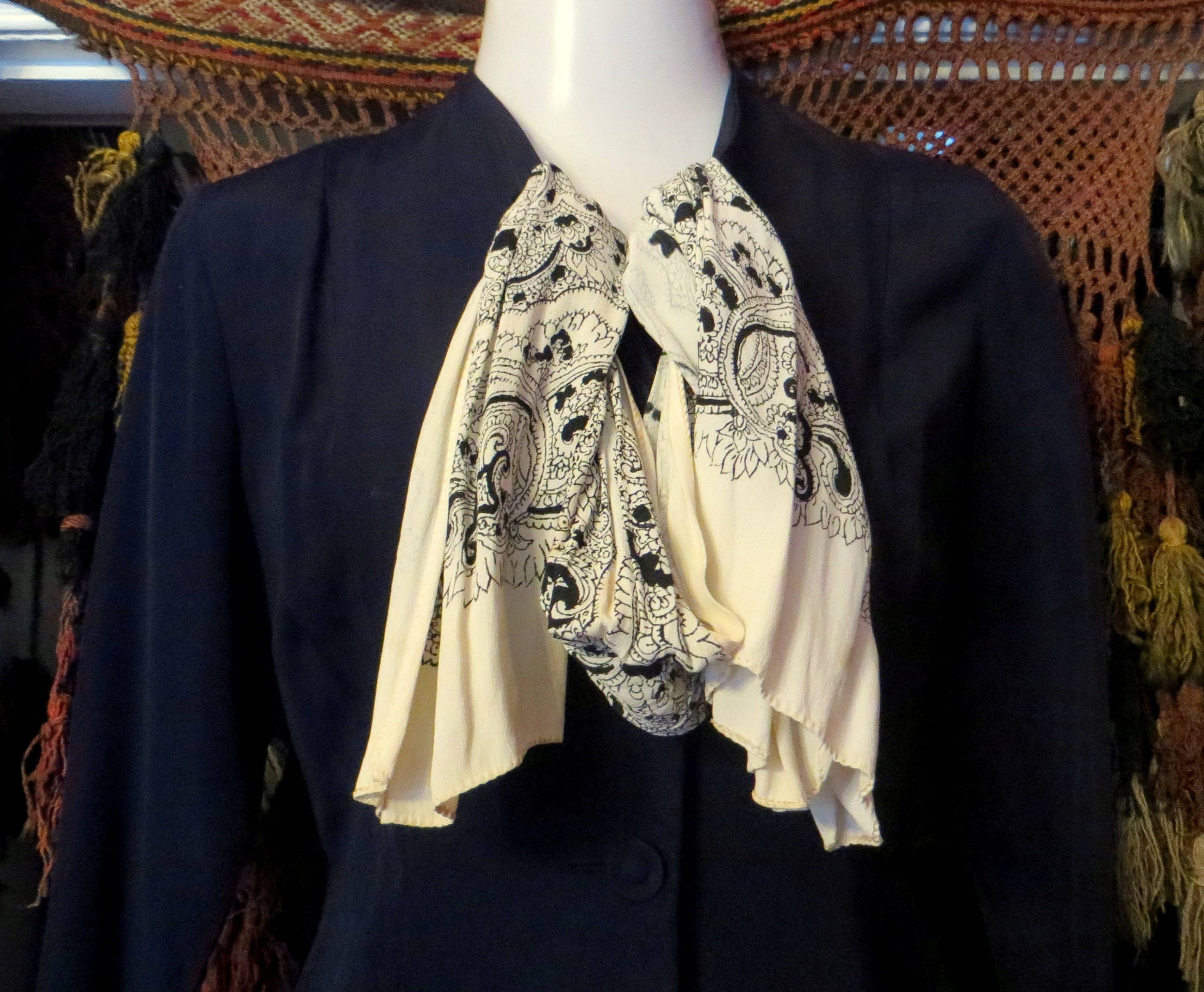 Vintage Scarves- Styles from 1920s to 1960s