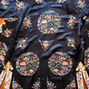 Stunning 60s/70s Vintage Chinese Heavily Embroidered Black Silk Kimono ...