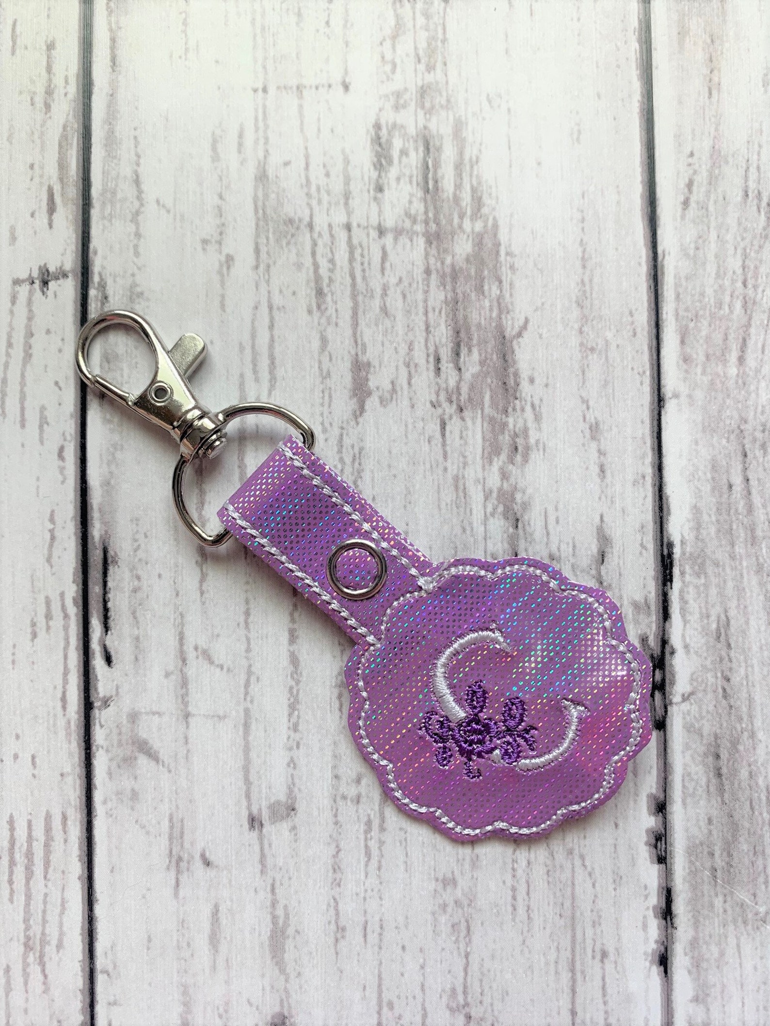 ITH Floral Letter Snap Tab Embroidery Design | ITH Monogram Key Fob ...