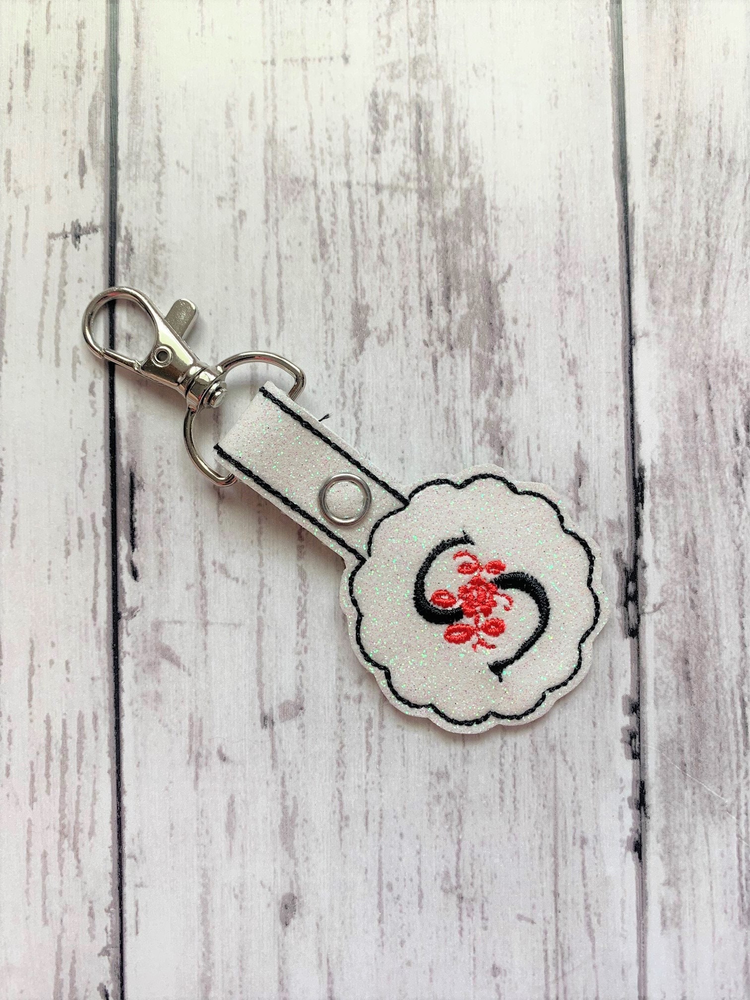 ITH Floral Letter Snap Tab Embroidery Design | ITH Monogram Key Fob ...