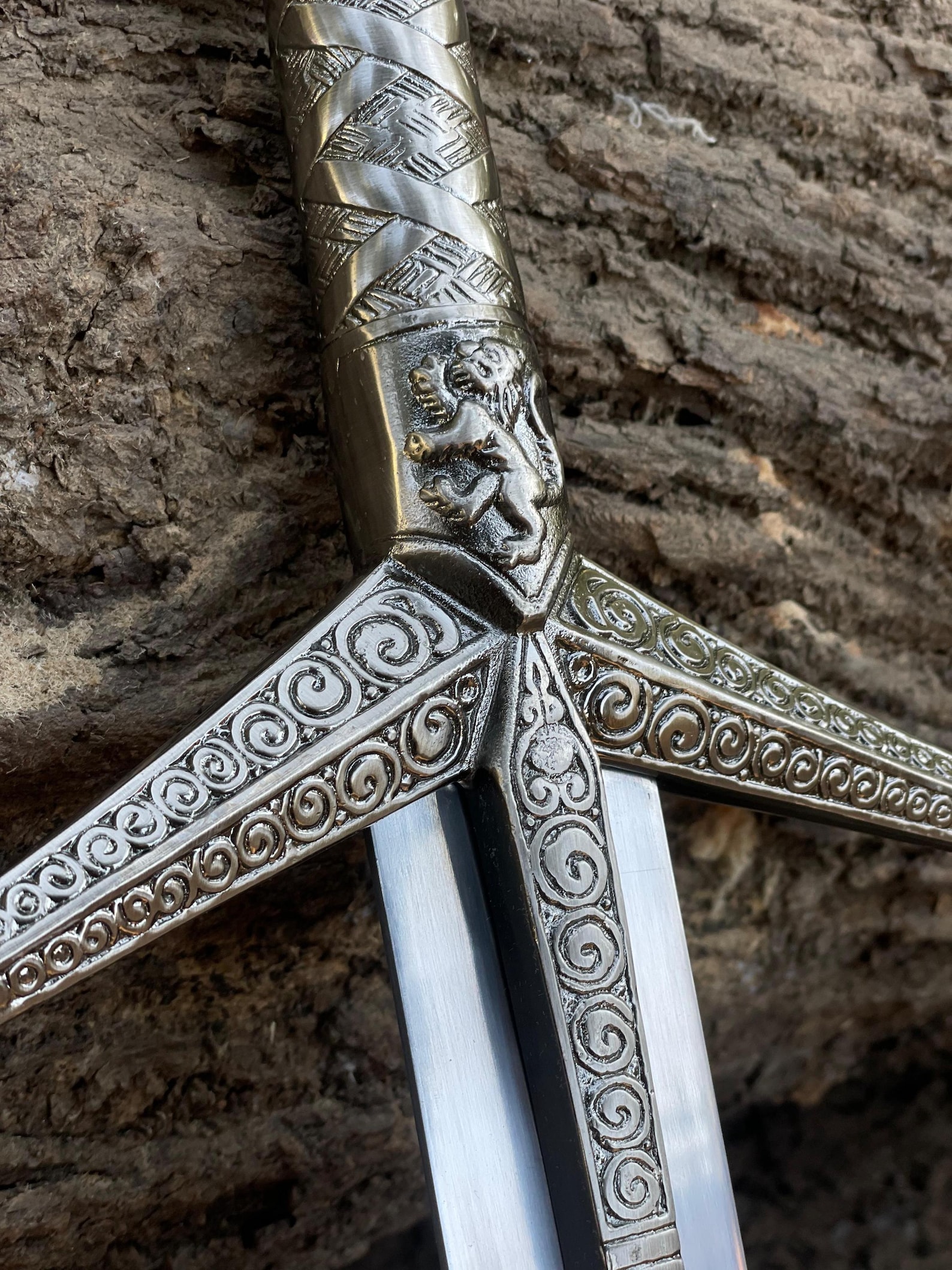 Handmade Scottish Claymore Sword: Legend of the Seeker Replica - Etsy