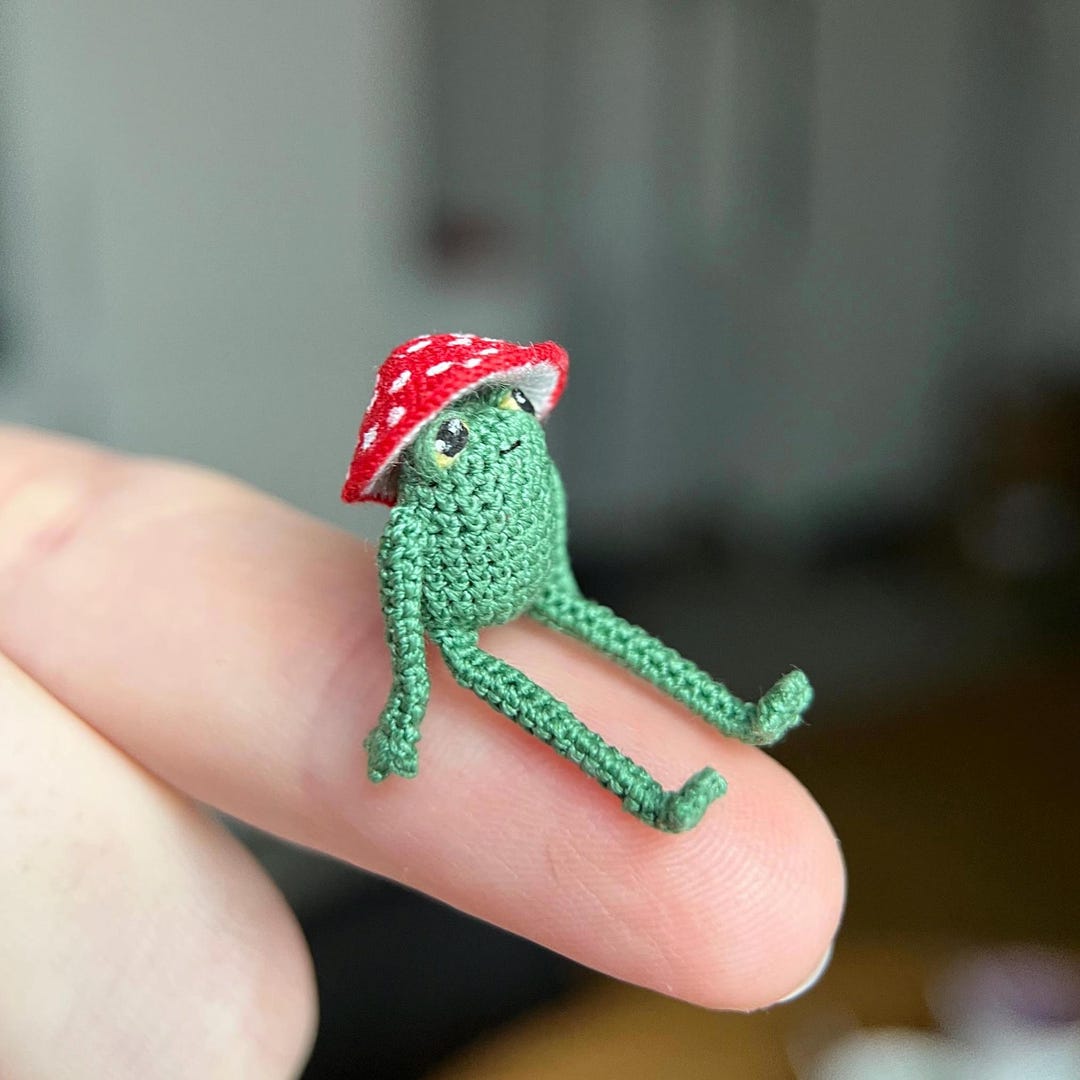 Micro Crochet Frog With Mushroom Hat - Etsy