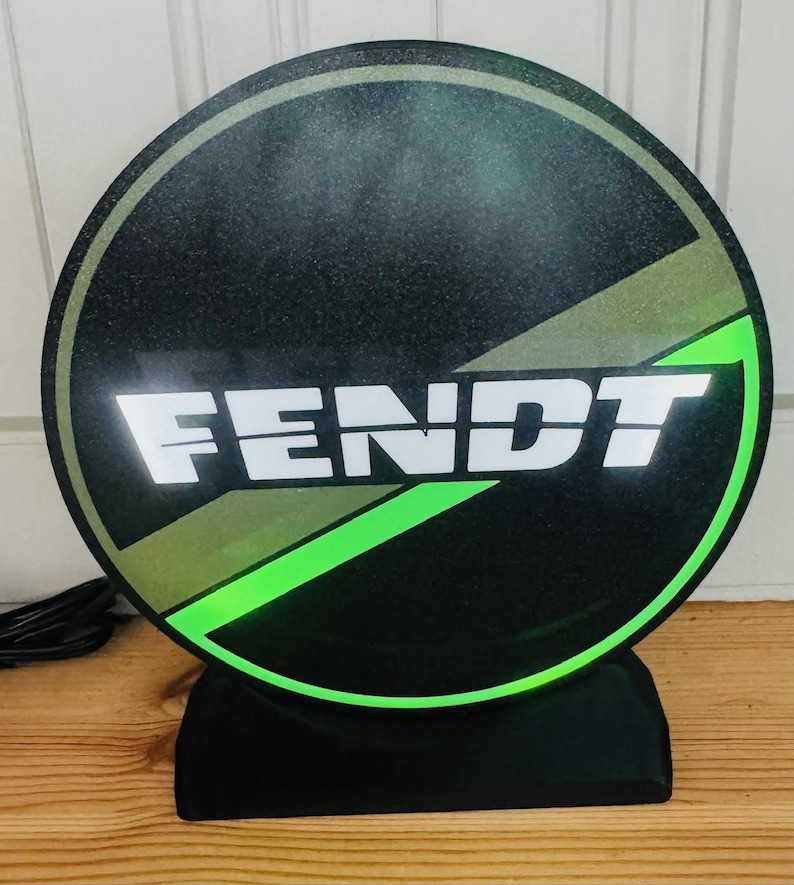 Fendt Inspired LED Lightbox – 3D Printed Tractor Logo Lamp, Farmhouse ...