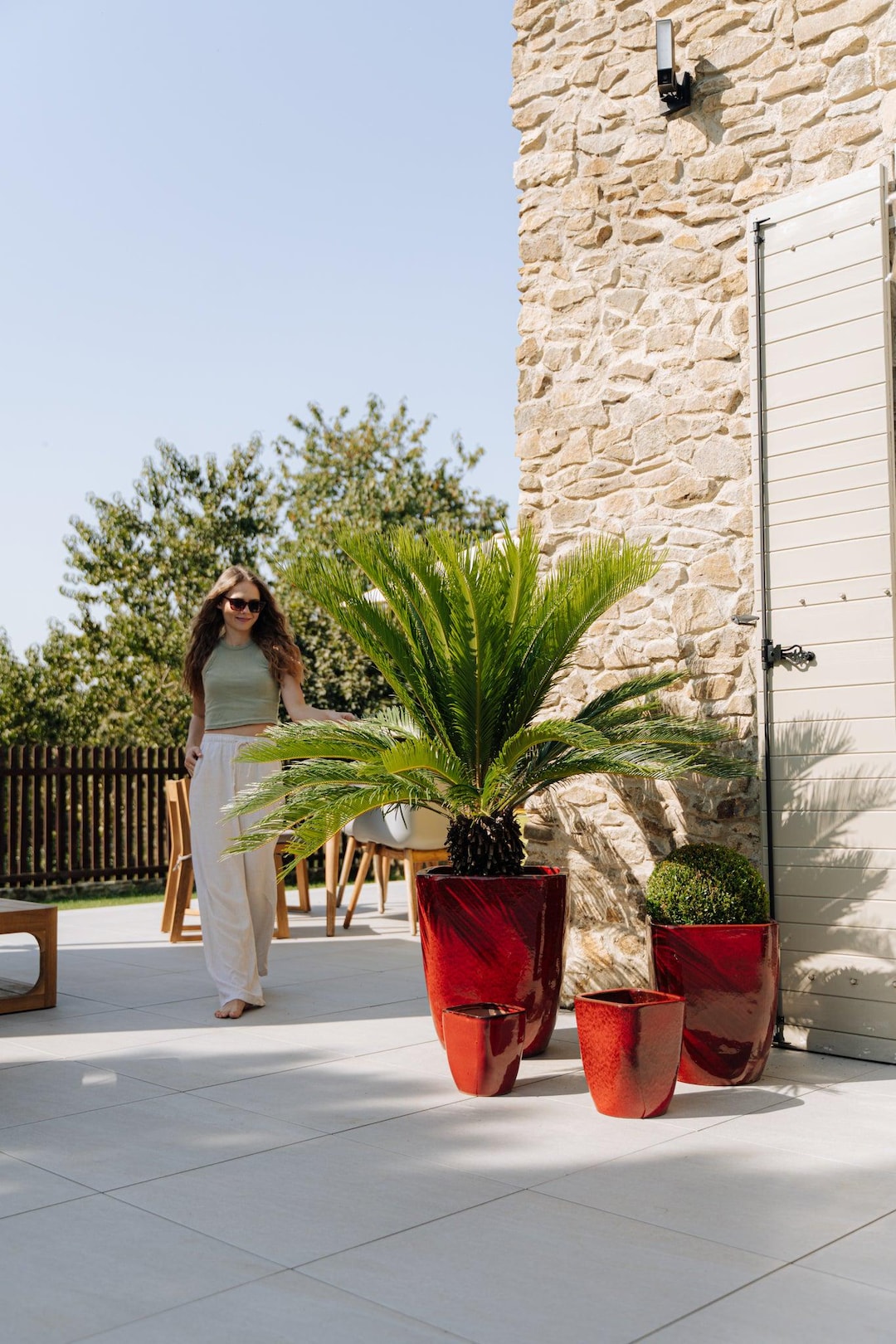 Ceramic Planter VAUBAN - Tropical Red | Outdoor | Flowerpot ...