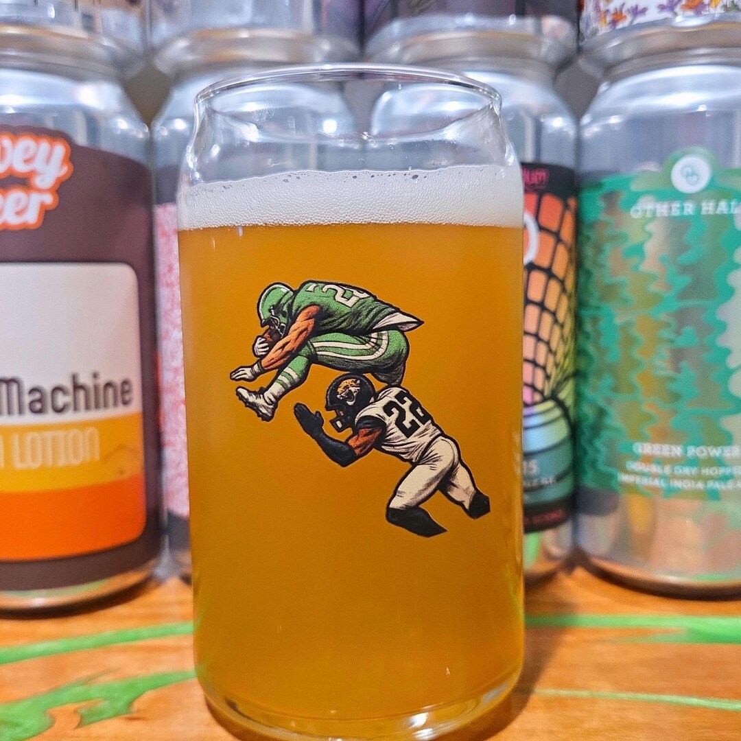 Saquon Barkley Backwards Hurdle Beer Tulip Glass - Philadelphia Sports ...