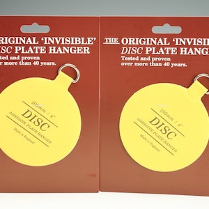 Set of Two 2 Large Plate Hangers Invisible Disc Plate Walls Hanger 4 ...