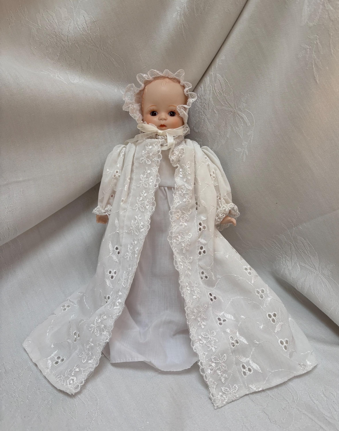 Dynasty Baby Doll, White Lace Gown and Bonnet, 1980s Porcelain ...