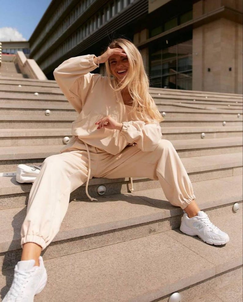 2 Piece Women’s Tracksuit Set–oversized Hoodie and Joggers, Sporty ...