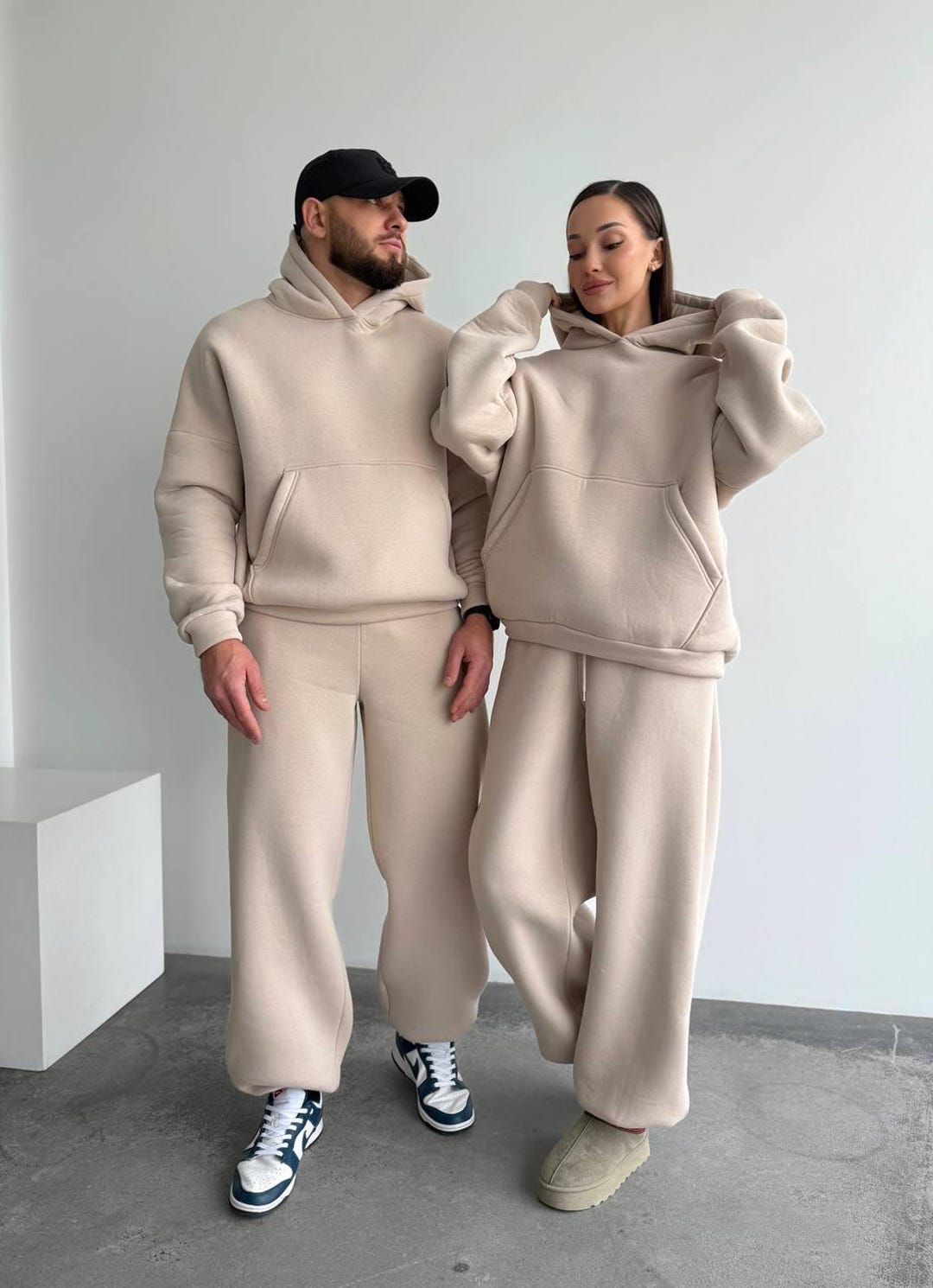 Unisex Oversized Tracksuit Set for Couples, Luxury Warm Hoodie & Pants ...