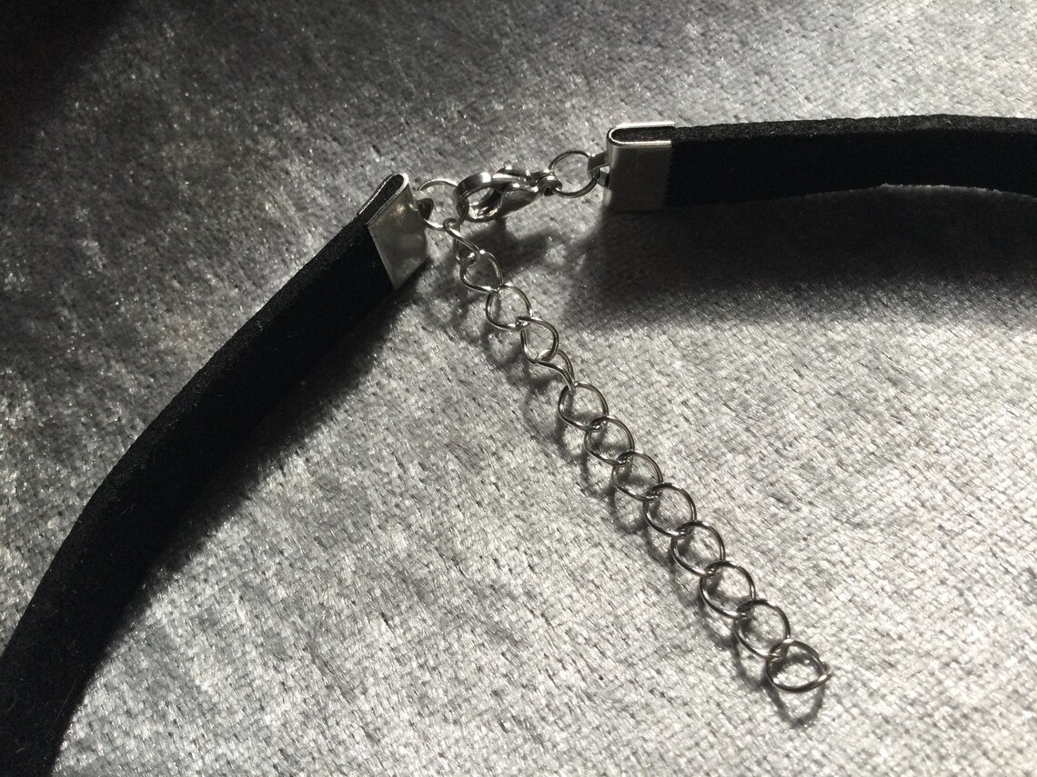 Faux Leather Ships Wheel Choker Choice of 3 Colors Leather - Etsy
