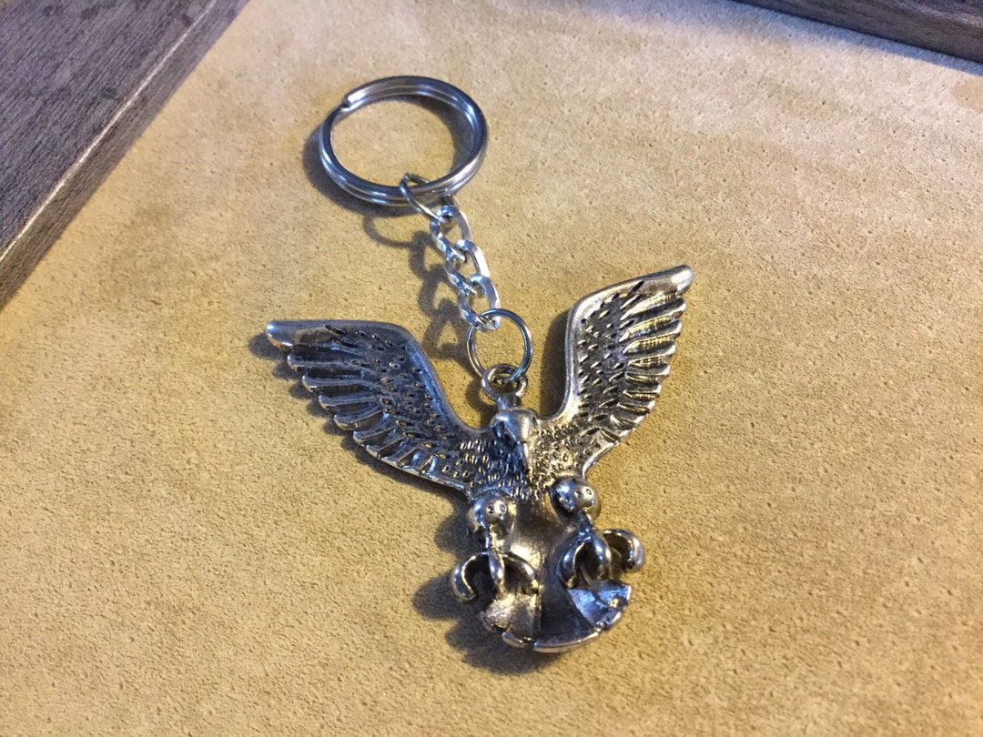 Native American Eagle in Flight Keychain, Hawk, Metal Pendant, Striking ...