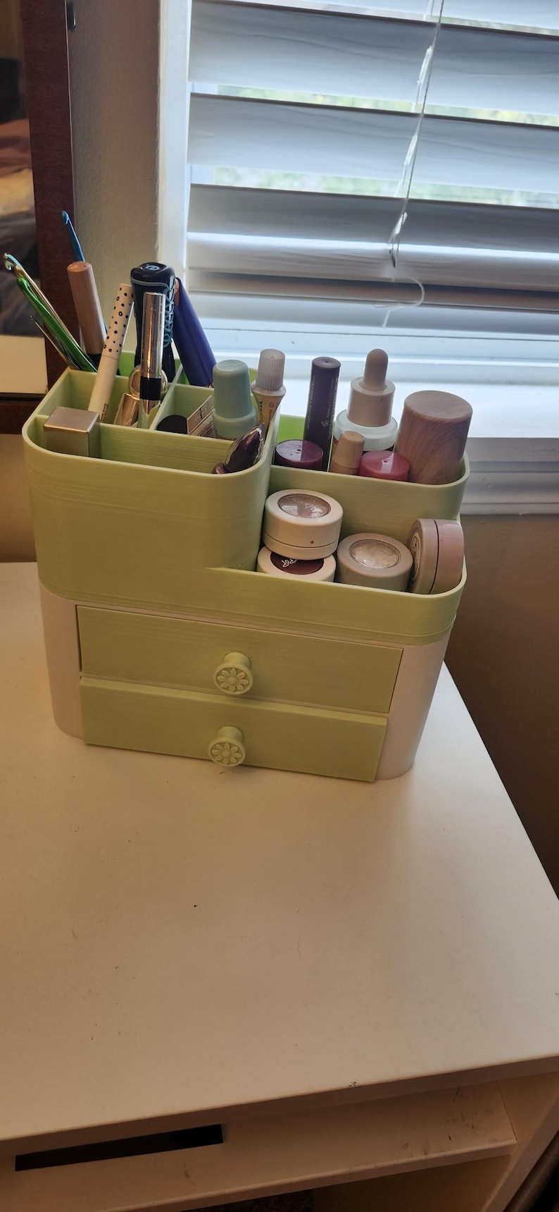 Vanity Makeup Organizer (STL) – Vanity Storage With Drawers and Flower ...