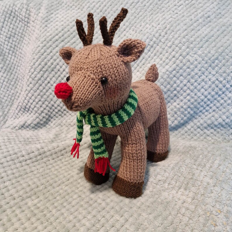 Large Cuddly Reindeer Knitting Pattern – Easy Flat Knit Soft Toy – DIY ...