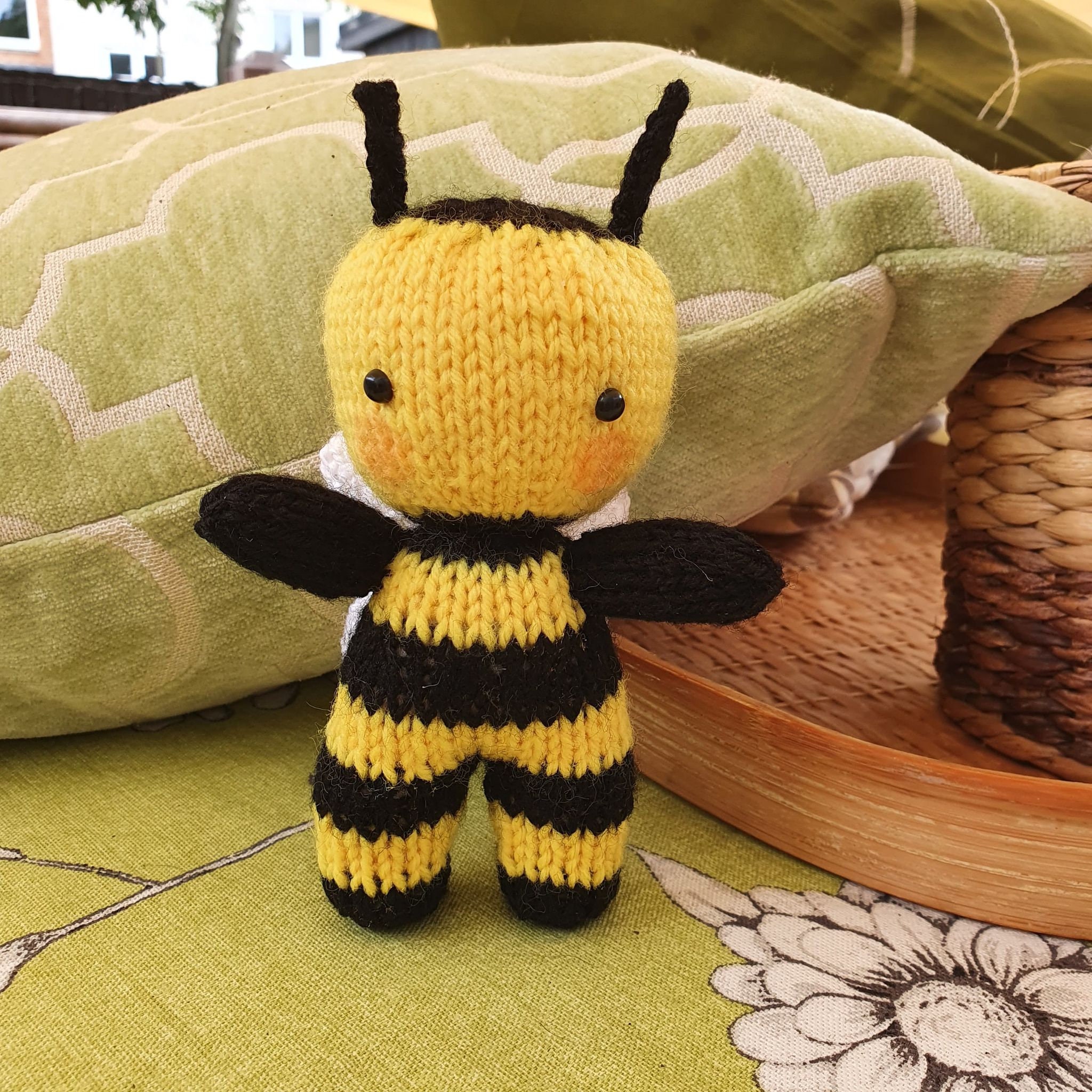 Summer Bobby Bumblebee Knitting Pattern - Etsy UK