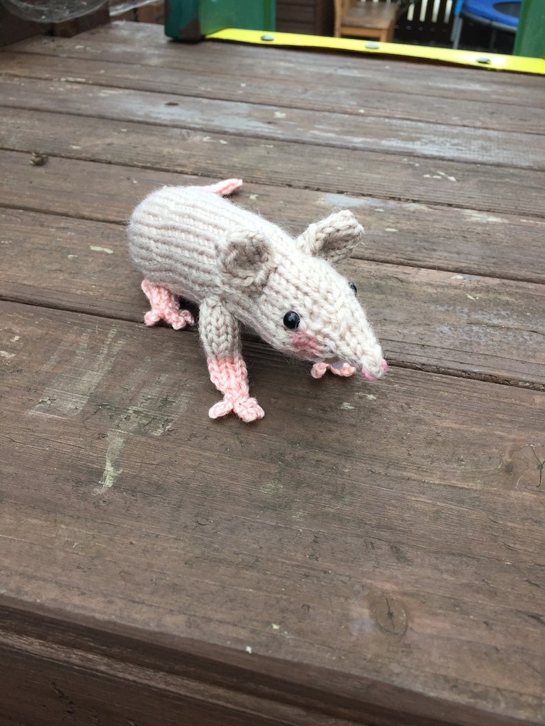 Little Raymond Rat Knitting Pattern - Etsy