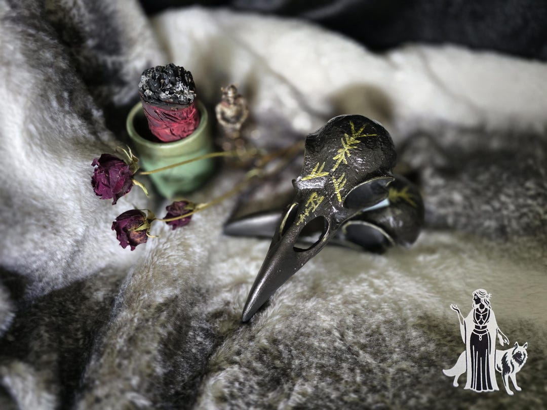 Muninn Raven Skull Memory Totem Odin's Ravens Bindrune of Intuition ...
